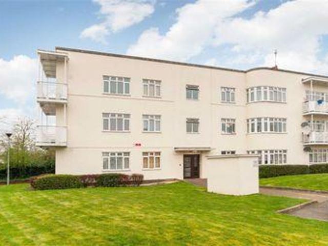 2 Bedrooms Flat for sale in East Acton Lane, London W3