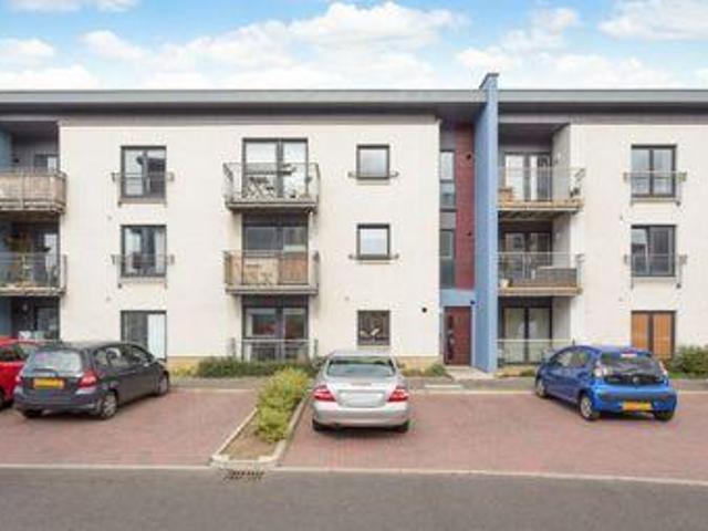 2 Bedrooms Flat for sale in East Pilton Farm Place, Pilton, Edinburgh EH5