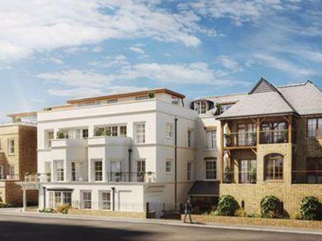 2 Bedrooms Flat for sale in East Street, Farnham GU9