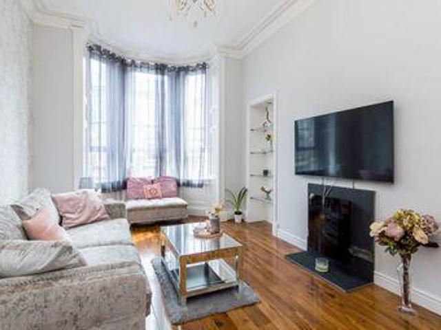 2 Bedrooms Flat for sale in Easter Road, Easter Road, Edinburgh EH7