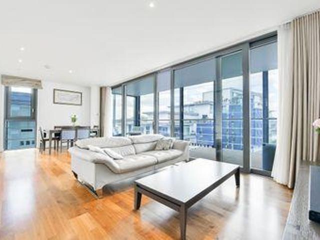 2 Bedrooms Flat for sale in Eastfields Avenue, London SW18