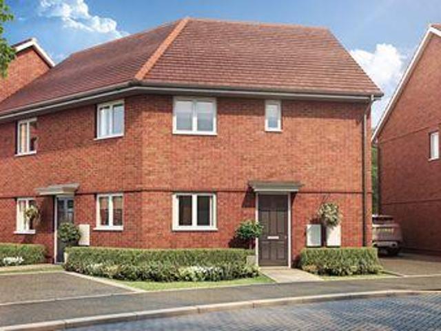 2 Bedrooms Flat for sale in ´´Easthorpe´´ at Hyde End Road, Spencers Wood, Reading RG7