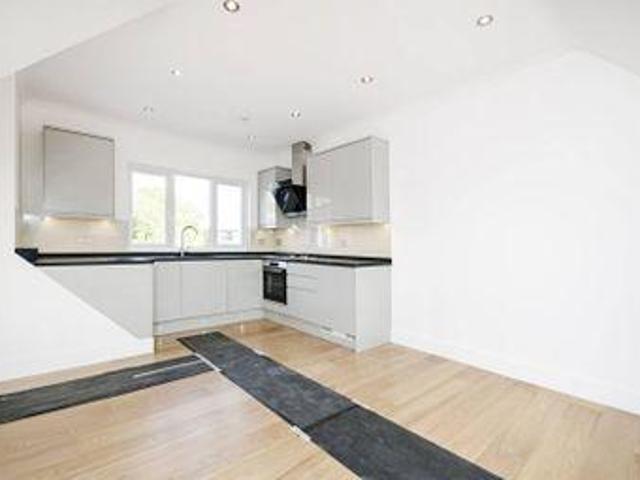 2 Bedrooms Flat for sale in Egerton Gardens, Hendon NW4