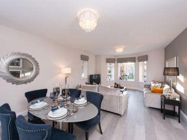 2 Bedrooms Flat for sale in Elva Lodge, Castle Hill, Maidenhead SL6