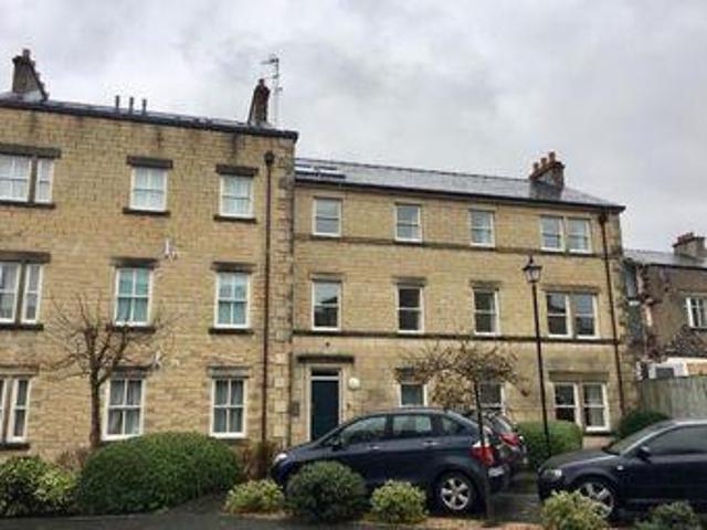 2 Bedrooms Flat for sale in Elizabeth Court, Henry Street, Lancaster, Lancashire LA1