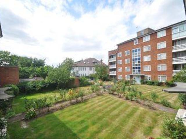 2 Bedrooms Flat for sale in Elm Avenue, Ealing W5