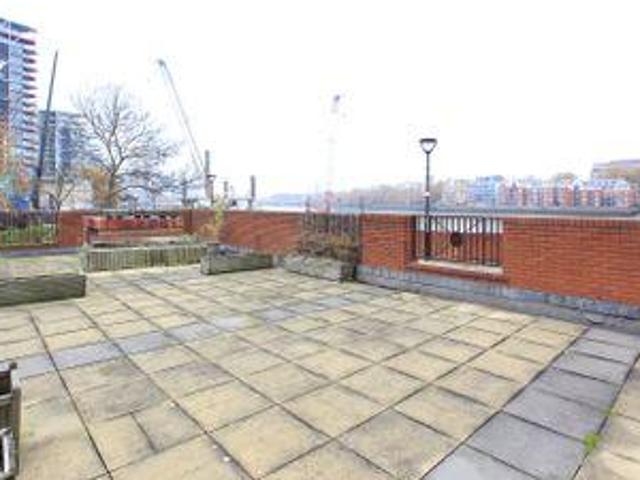2 Bedrooms Flat for sale in Elm Quay Court, Nine Elms, London SW8