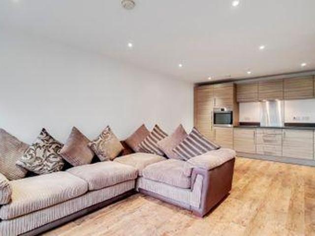 2 Bedrooms Flat for sale in Epstein Square, London E14