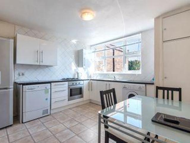 2 Bedrooms Flat for sale in Este Road, London SW11