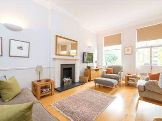2 Bedrooms Flat for sale in Evelyn Gardens, London SW7