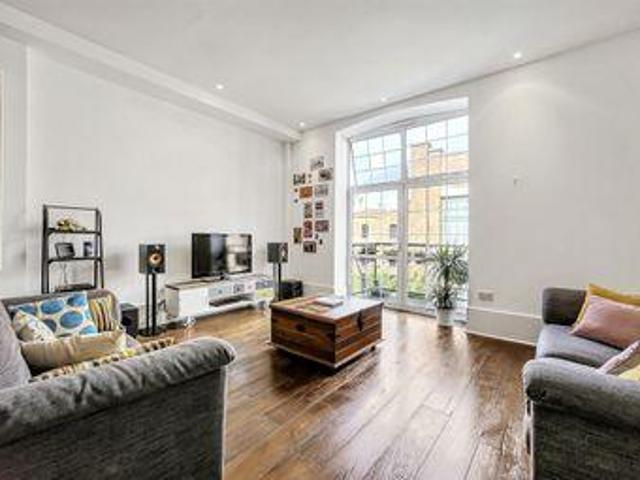2 Bedrooms Flat for sale in Foundry House, London E14