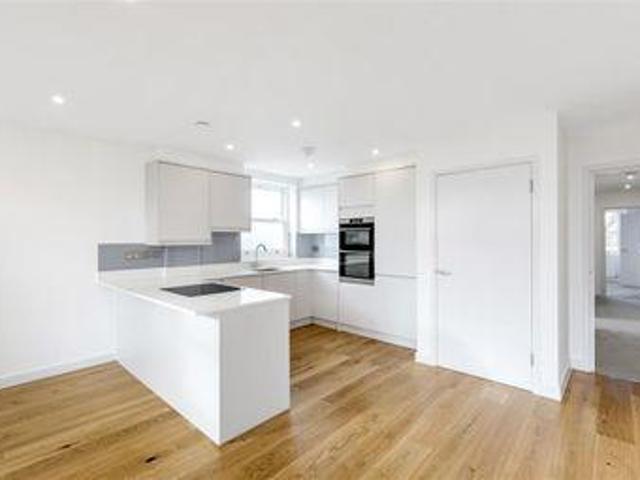 2 Bedrooms Flat for sale in Fontenoy Road, London SW12
