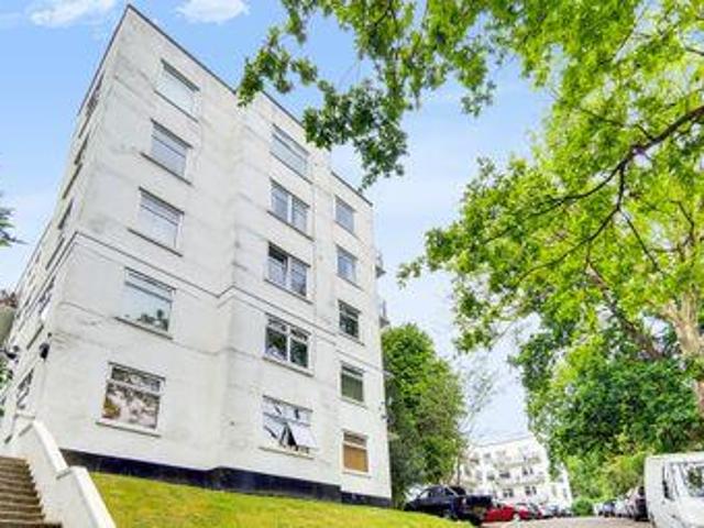 2 Bedrooms Flat for sale in Forest Croft, Taymount Rise, Forest Hill SE23
