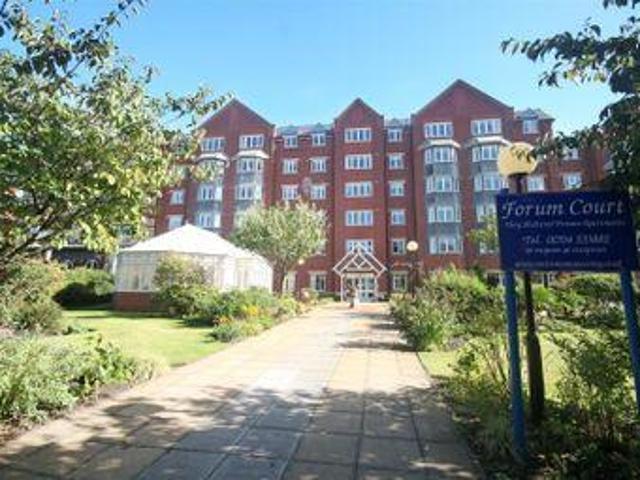 2 Bedrooms Flat for sale in Forum Court, Lord Street, Southport PR8