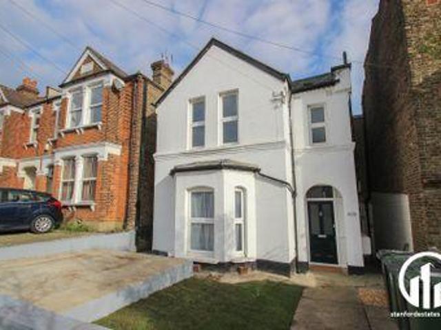 2 Bedrooms Flat for sale in Faversham Road, London SE6