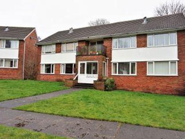 2 Bedrooms Flat for sale in Fair Hope Court, Blackburn BB2