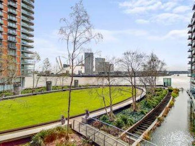 2 Bedrooms Flat for sale in Fairmont Avenue, London E14