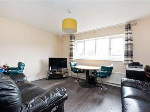 2 Bedrooms Flat for sale in Farnan Road, Streatham, London SW16