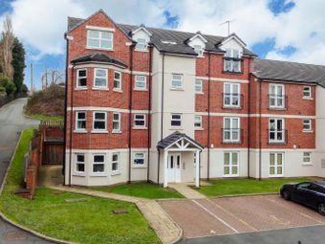 2 Bedrooms Flat for sale in Farsley Beck Mews, Pudsey, Stanningley LS13