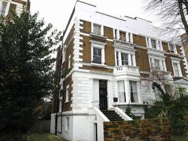 2 Bedrooms Flat for sale in Fellows Road, London NW3