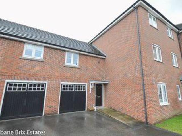 2 Bedrooms Flat for sale in Fenton Place Middleton, Leeds LS10