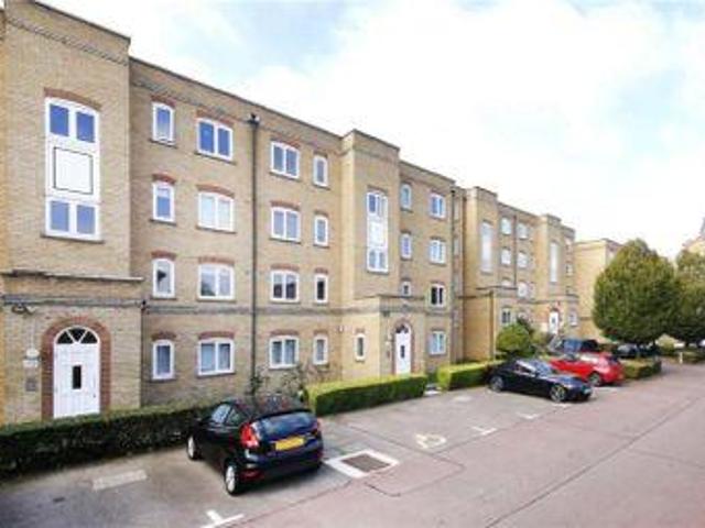 2 Bedrooms Flat for sale in Ferguson Close, London E14