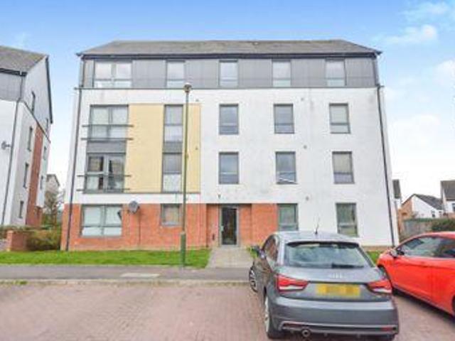 2 Bedrooms Flat for sale in Ferry Gait Place, Edinburgh EH4