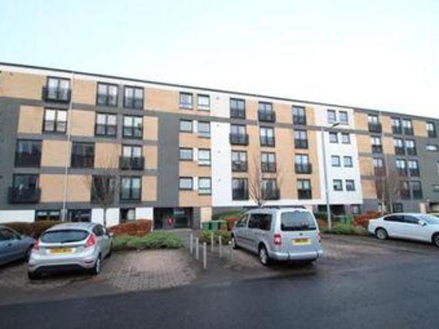 2 Bedrooms Flat for sale in Firpark Court, Dennistoun, Glasgow G31