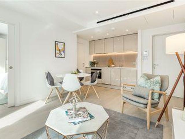 2 Bedrooms Flat for sale in Flat 1 Albion Court, Albion Place, Hammersmith, London W6