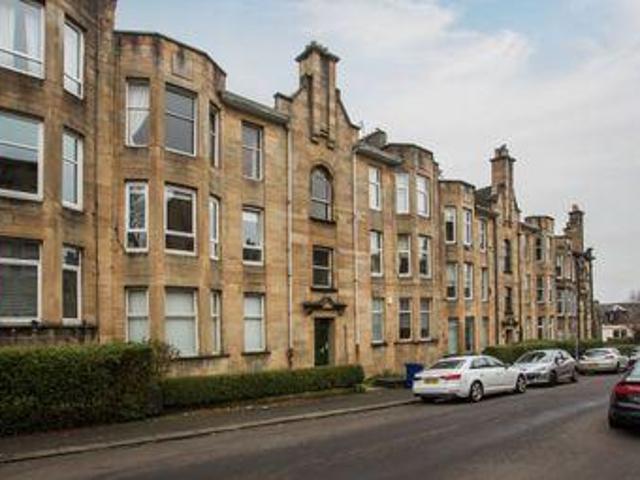 2 Bedrooms Flat for sale in Flat 2/1, 6, South Park Drive, Paisley PA2