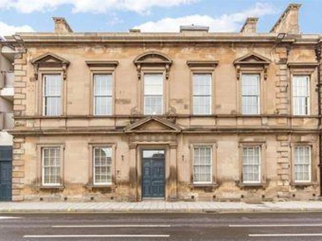 2 Bedrooms Flat for sale in Flat F, Fiscals House, South Street, Perth PH2