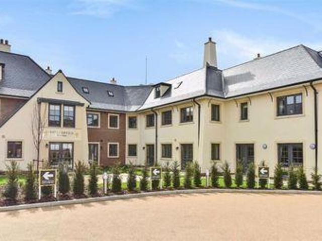 2 Bedrooms Flat for sale in Fleur De Lis, The Old Yard, Marlborough, Wiltshire SN8