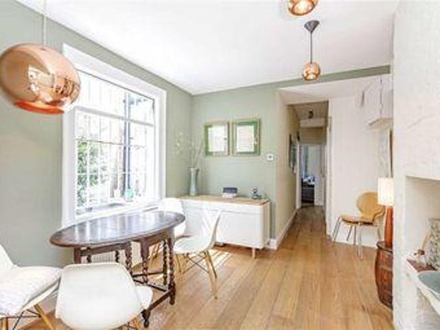 2 Bedrooms Flat for sale in Friston Street, Fulham, London SW6