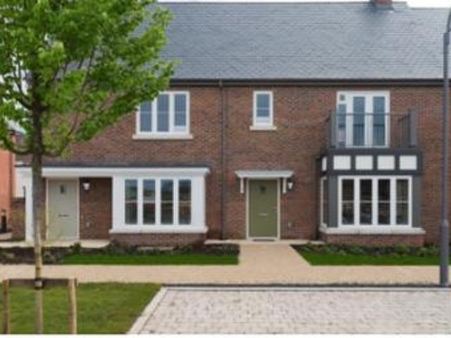 2 Bedrooms Flat for sale in Frog Lane, Tattenhall Chester CH3