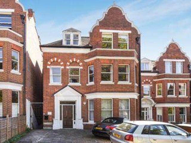 2 Bedrooms Flat for sale in Frognal Lane, Hampstead NW3