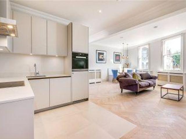 2 Bedrooms Flat for sale in Fulham Road, Fulham, London SW6