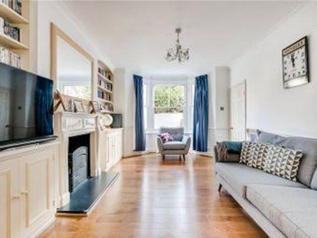 2 Bedrooms Flat for sale in Fulham Road, London SW6