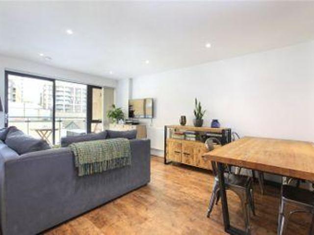 2 Bedrooms Flat for sale in Knightley Walk, London SW18