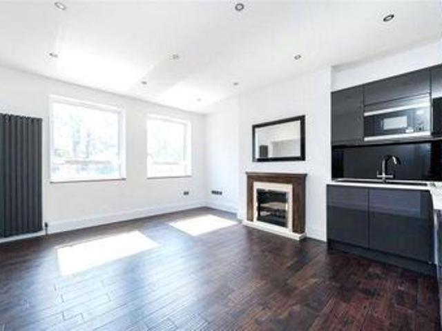 2 Bedrooms Flat for sale in Knollys Road, London SW16