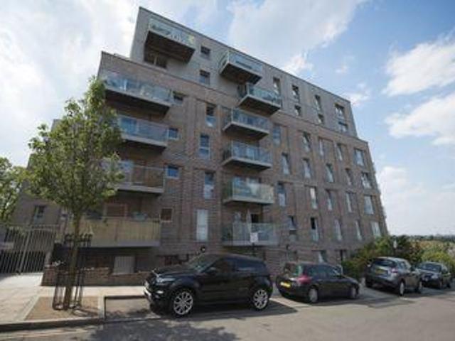 2 Bedrooms Flat for sale in Katherine Close, London N4