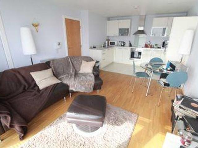 2 Bedrooms Flat for sale in Kelso Place, Manchester M15