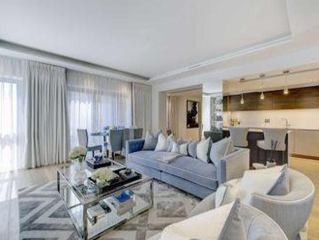 2 Bedrooms Flat for sale in Kensington Gardens Square, London W2