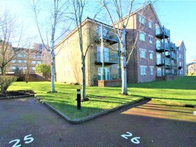 2 Bedrooms Flat for sale in Kensington Heights, 13 25 Sheepcote Road, Harrow HA1