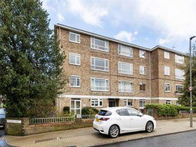 2 Bedrooms Flat for sale in Kent Lodge, Inner Park Road, Southfields SW19