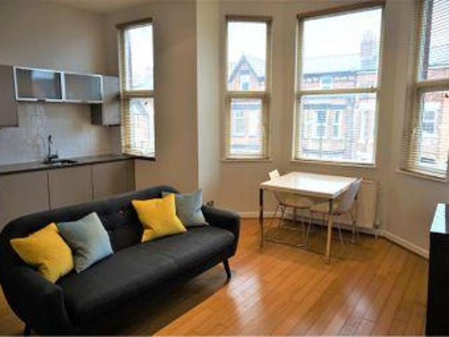 2 Bedrooms Flat for sale in Keppel Road, Chorlton M21