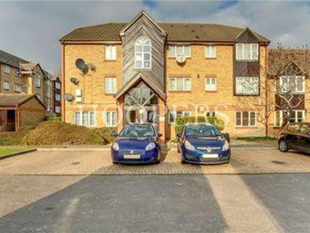 2 Bedrooms Flat for sale in Kingfisher Way, London NW10