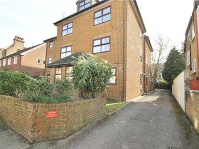 2 Bedrooms Flat for sale in Kingfisher Court, 41 Lewin Road, London SW16