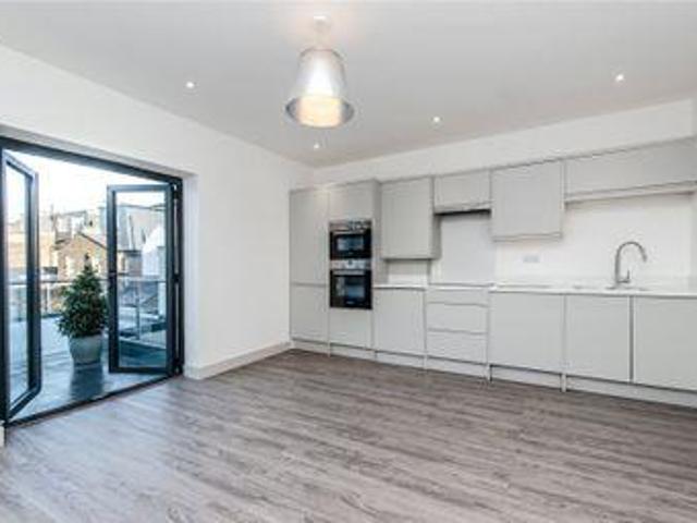 2 Bedrooms Flat for sale in Kingston Road, Wimbledon SW19