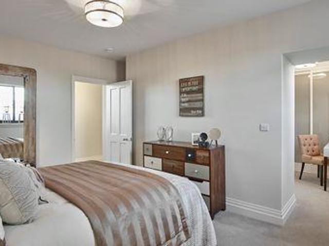 2 Bedrooms Flat for sale in Kings Drive, Midhurst GU29
