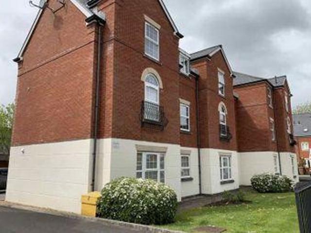 2 Bedrooms Flat for sale in Kings Park, Leigh WN7